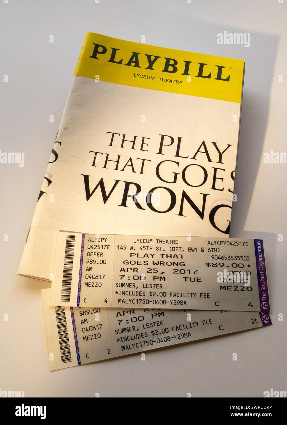 Wrong show hi-res stock photography and images - Alamy