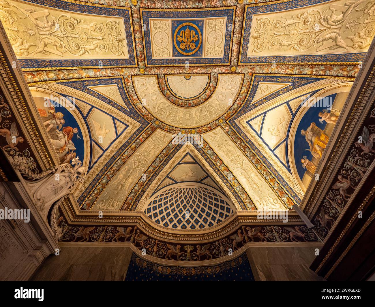 Ceilings of the Vatican museums, Vatican Stock Photo - Alamy