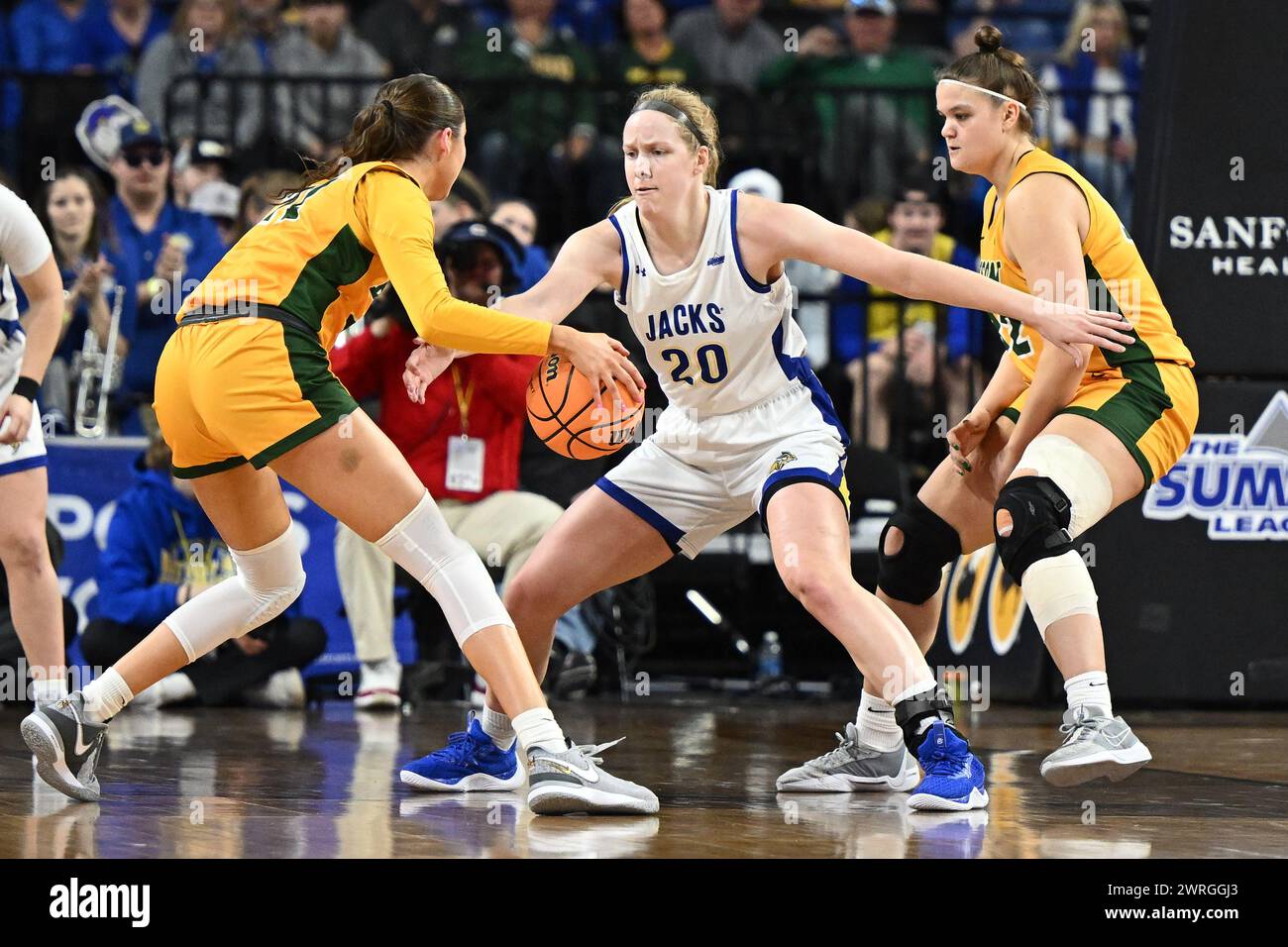 South Dakota State Jackrabbits forward Tori Nelson (20) plays defense ...