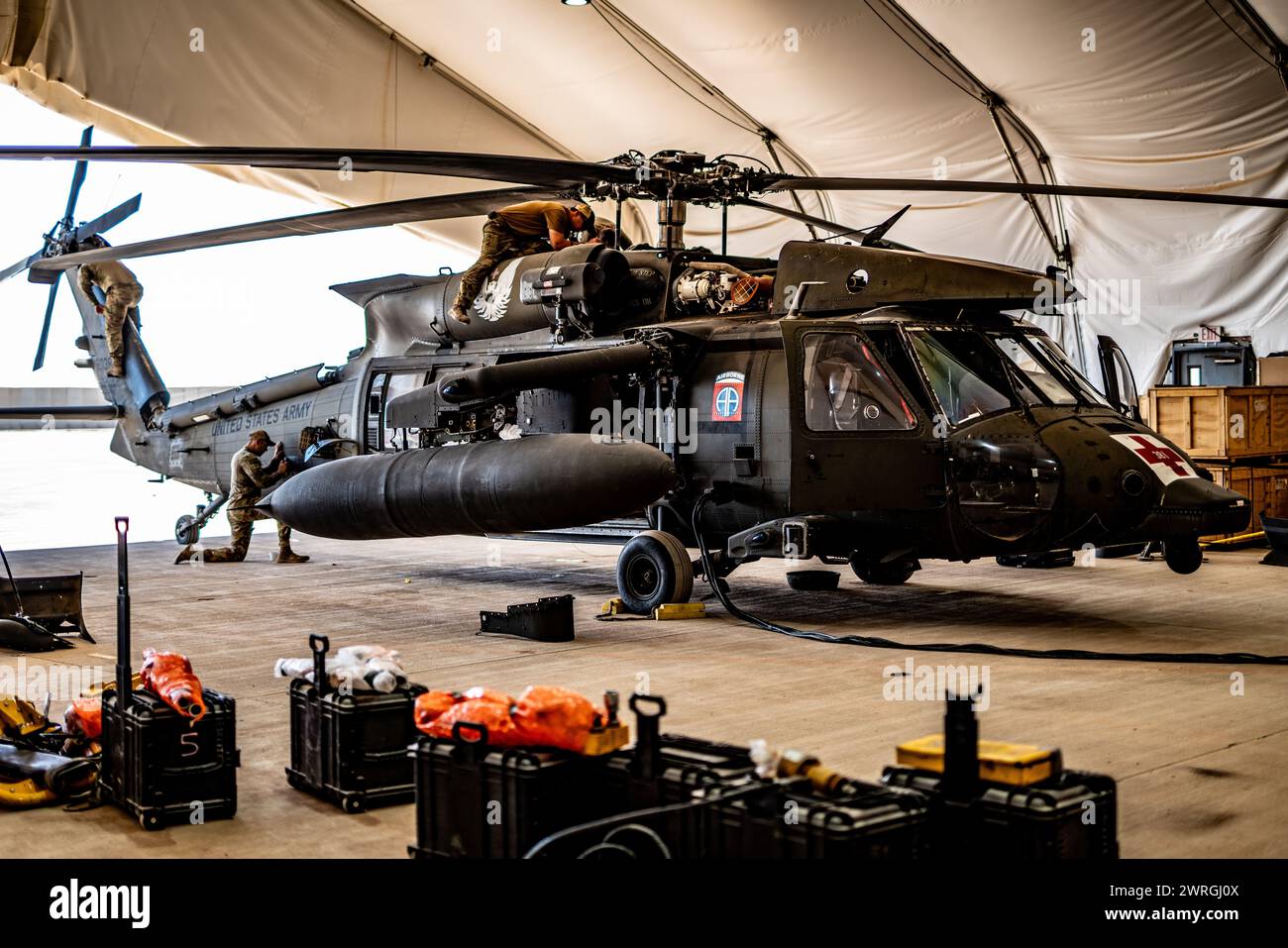 Paratroopers assigned to the 3-82 General Support Aviation Battalion ...