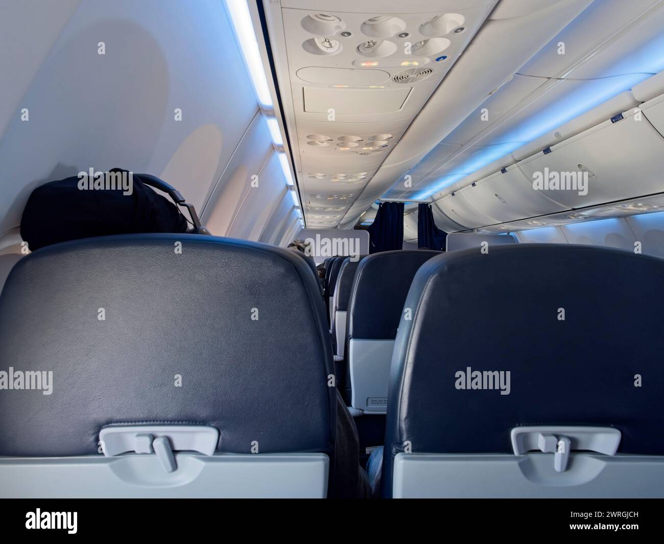 Interior of a commercial airliner Stock Photo - Alamy