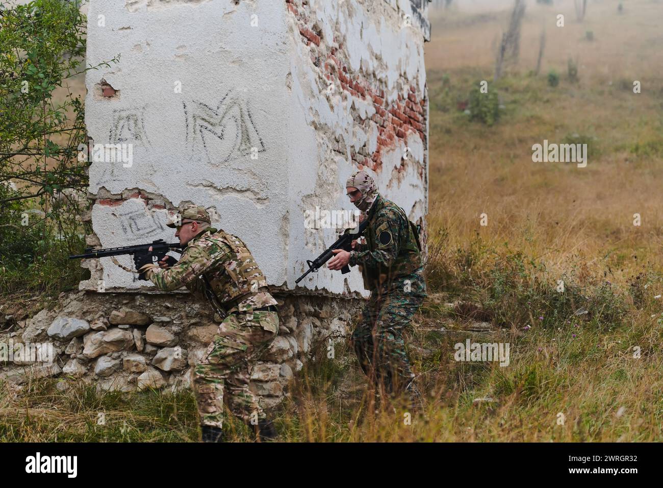 Military breach tactics hi-res stock photography and images - Alamy