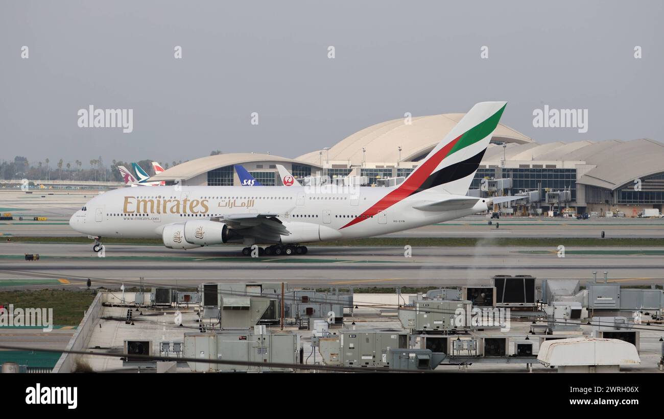 A6-EVN Emirates Airbus A380-842 am Los Angeles International Airport ...