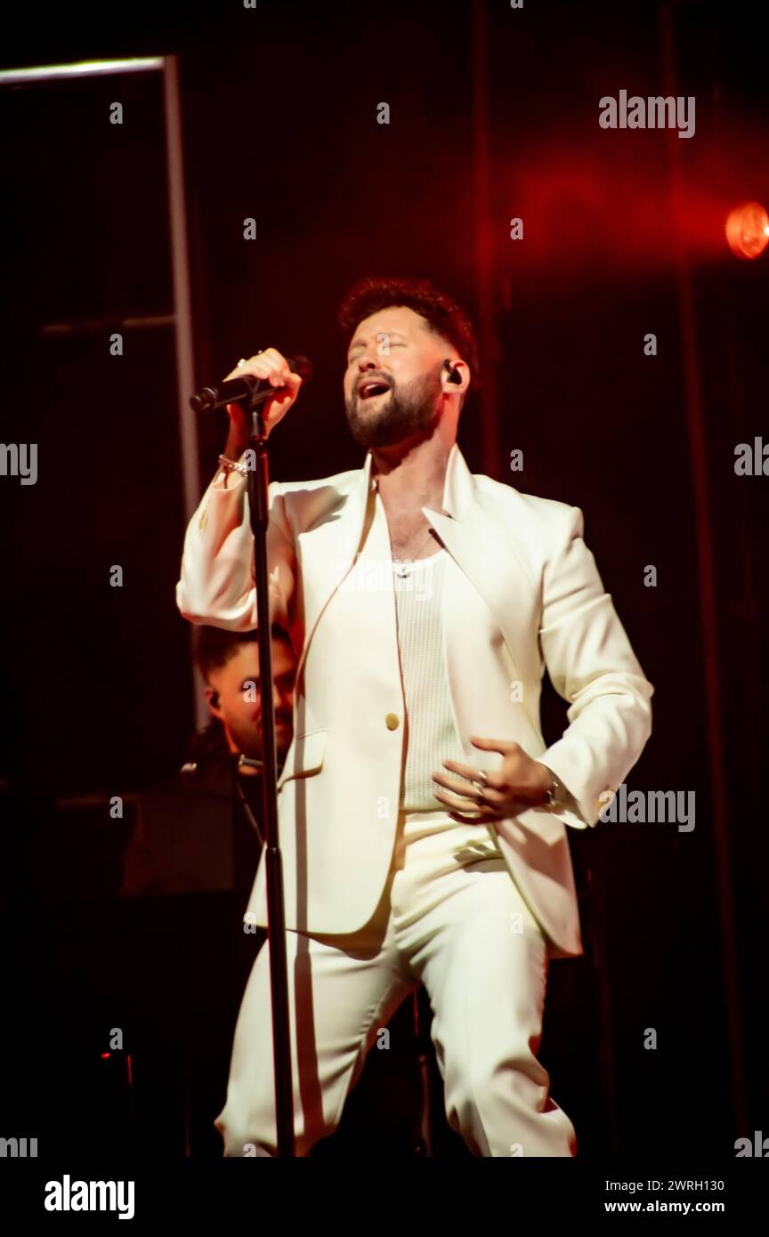 Calum scott hammersmith apollo hi-res stock photography and images - Alamy
