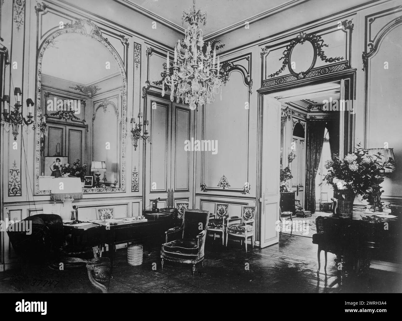 Col. House's Office, Paris, 3 Dec 1918. The office of American diplomat ...