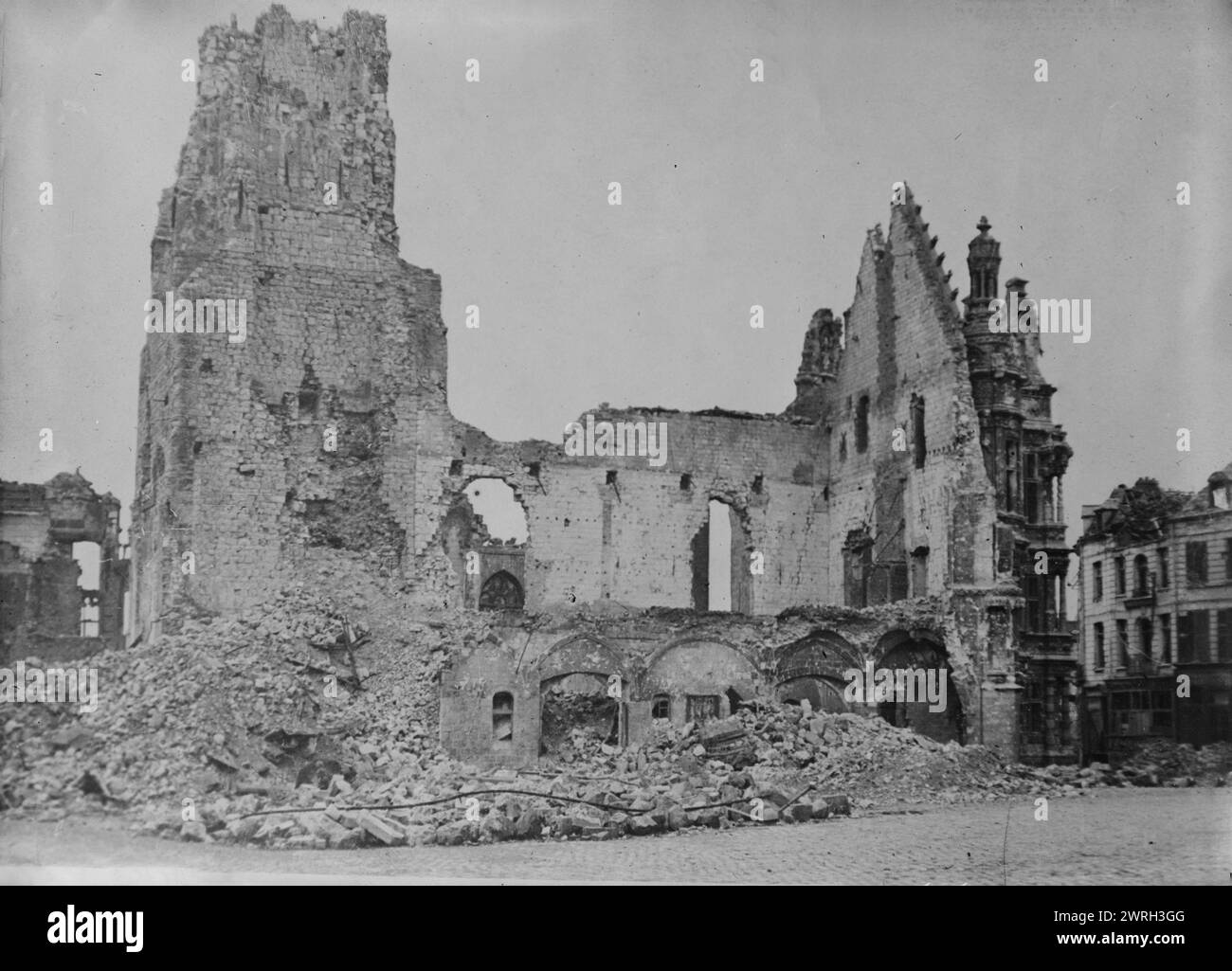 Church at Arras, between c1915 and 1918. The town hall (ho^tel de ville ... Church at Arras, between c1915 and 1918. The town hall (ho^tel de ville ...