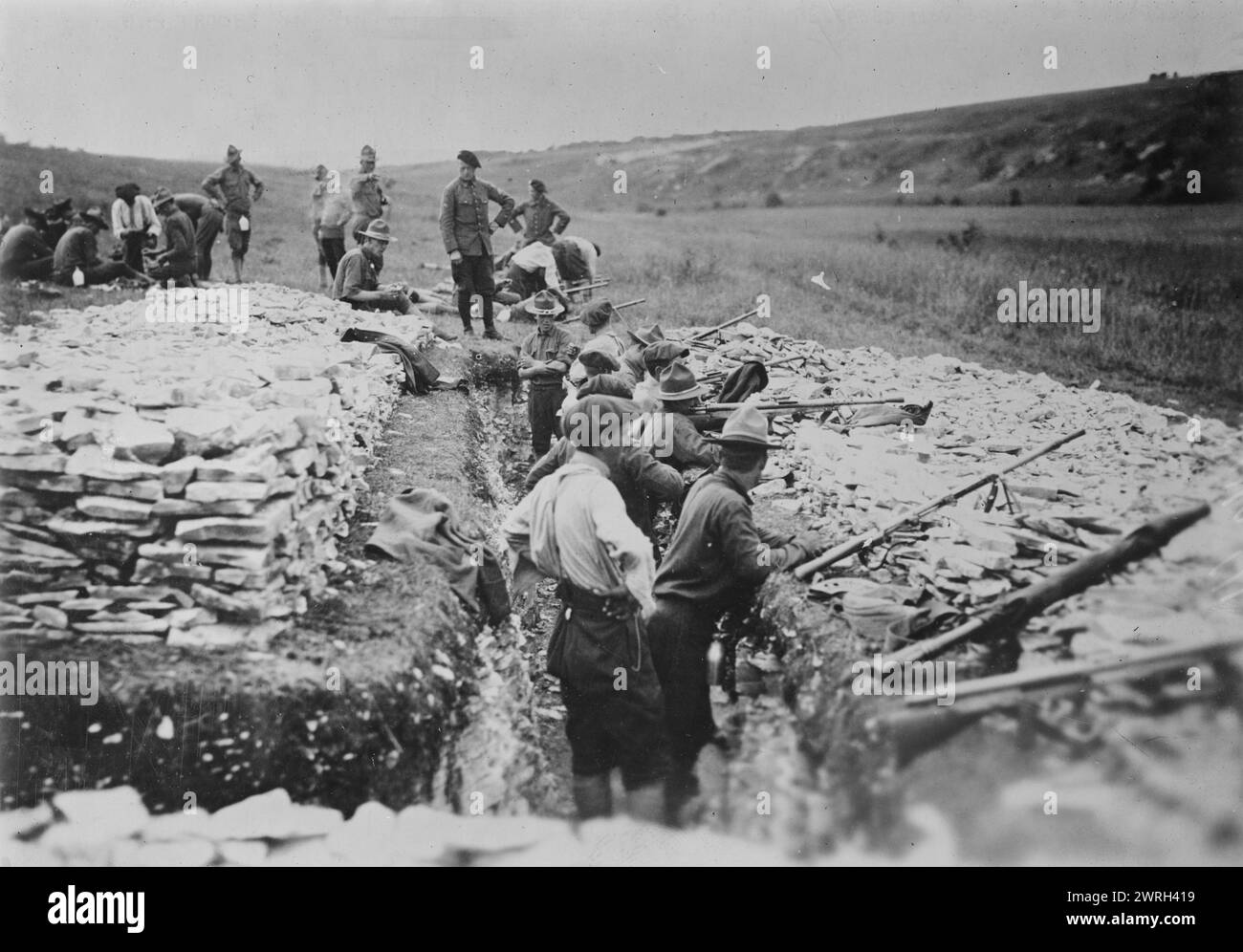 U.S. troops in trench in France, 1917. American troops in France ...