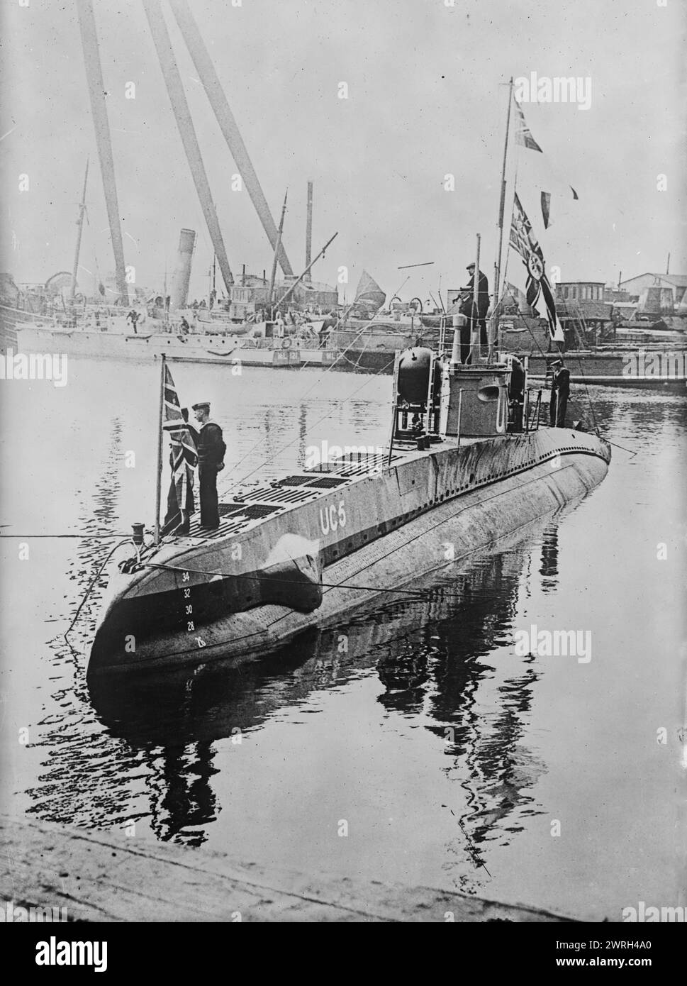 Captured German mine-layer, 1916. A UC-5 German mine-layer submarine ...
