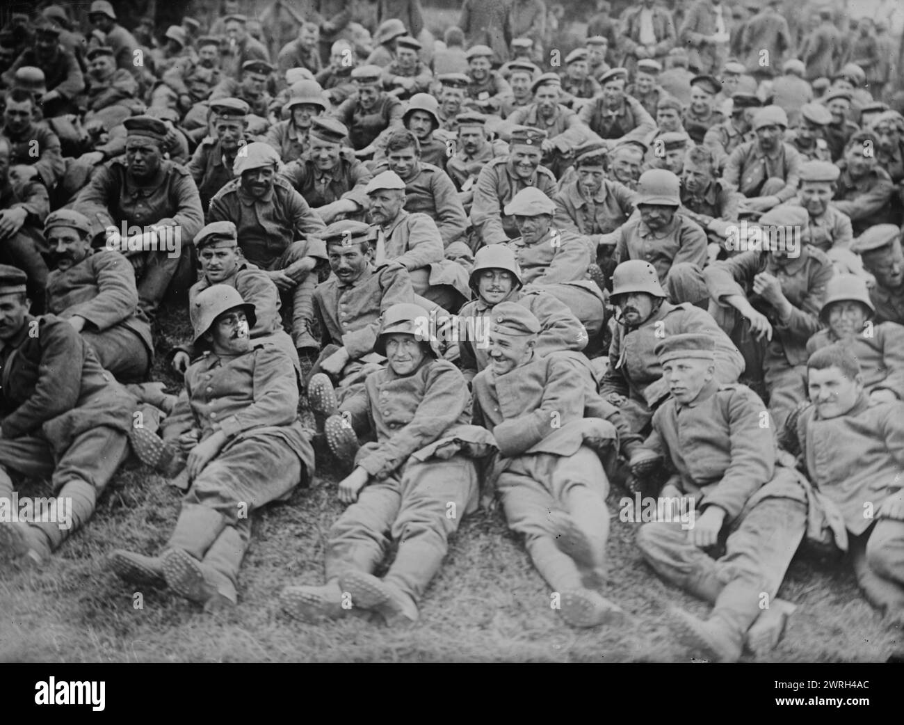 German prisoners, Messines Ridge, 8 Jun 1917. German prisoners of war ...