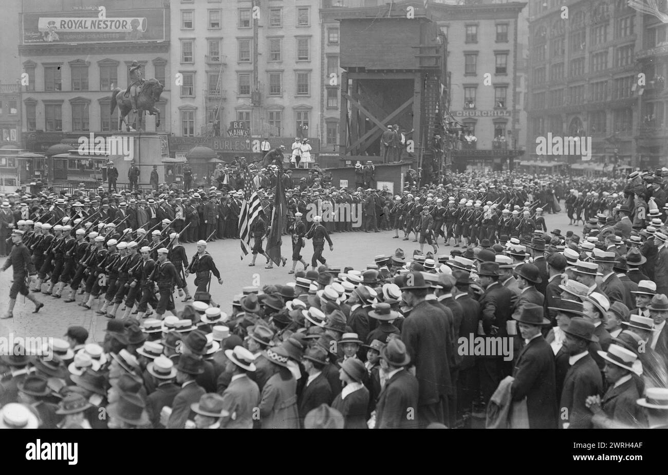 Recruiting Parade, 1917. A parade during World War I in Union Square ...