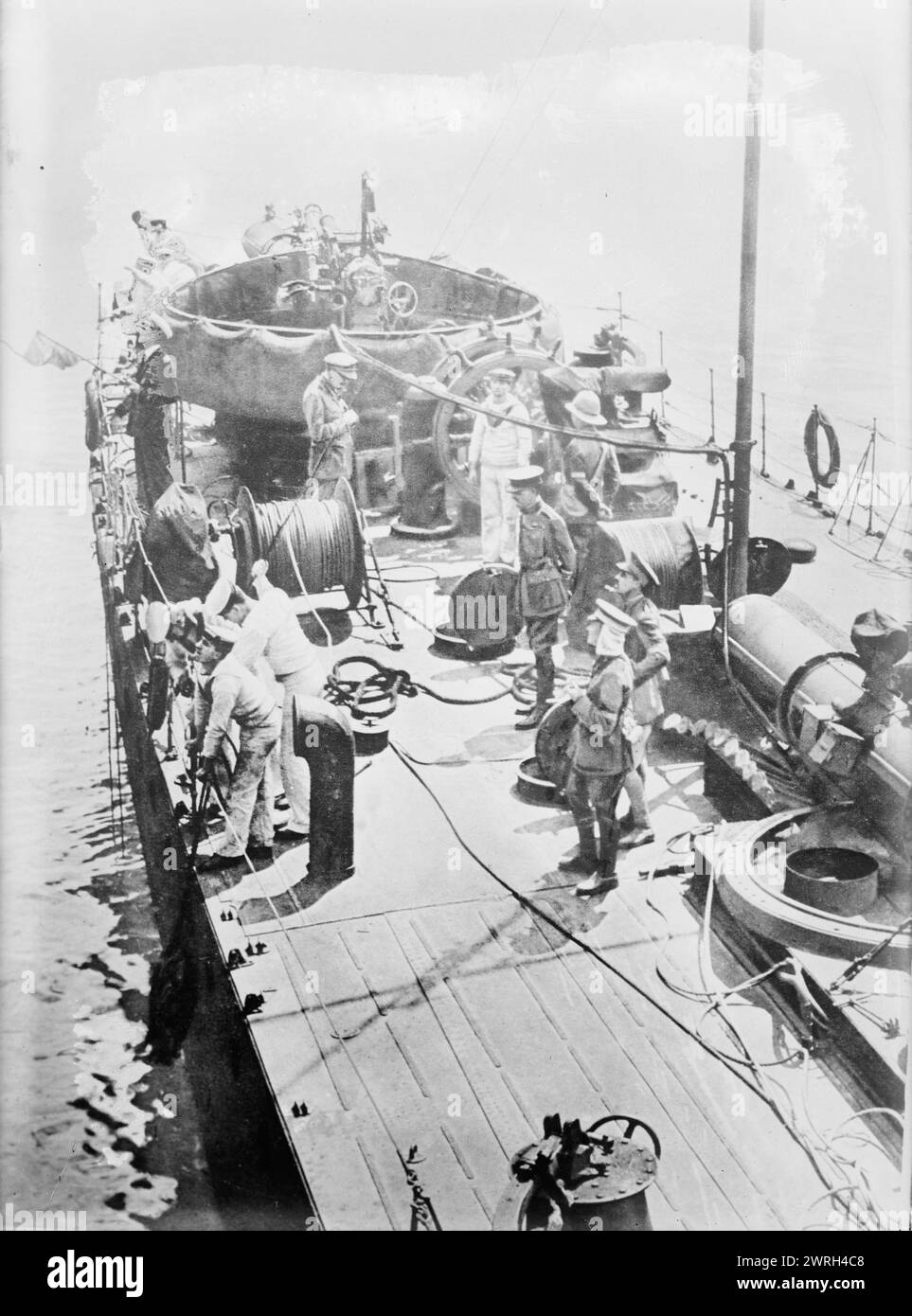 Gen. Sir Ian Hamilton on a destroyer, between c1910 and c1915. Sir Ian ...