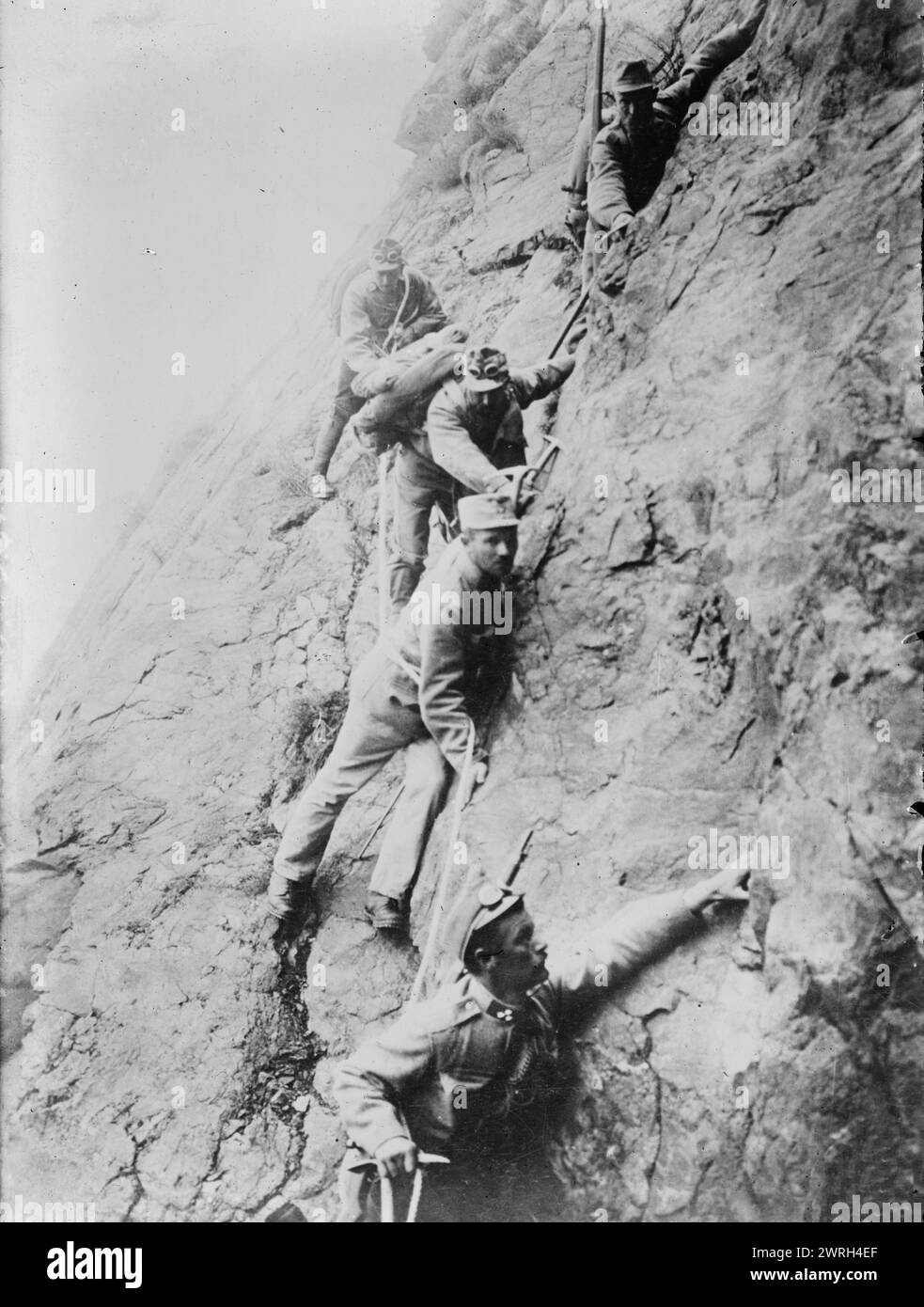 Mountain troops hi-res stock photography and images - Alamy