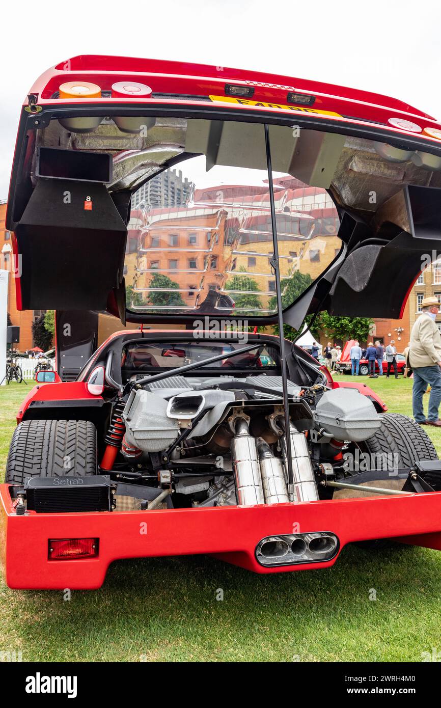 Ferrari f40 engine hi-res stock photography and images - Alamy