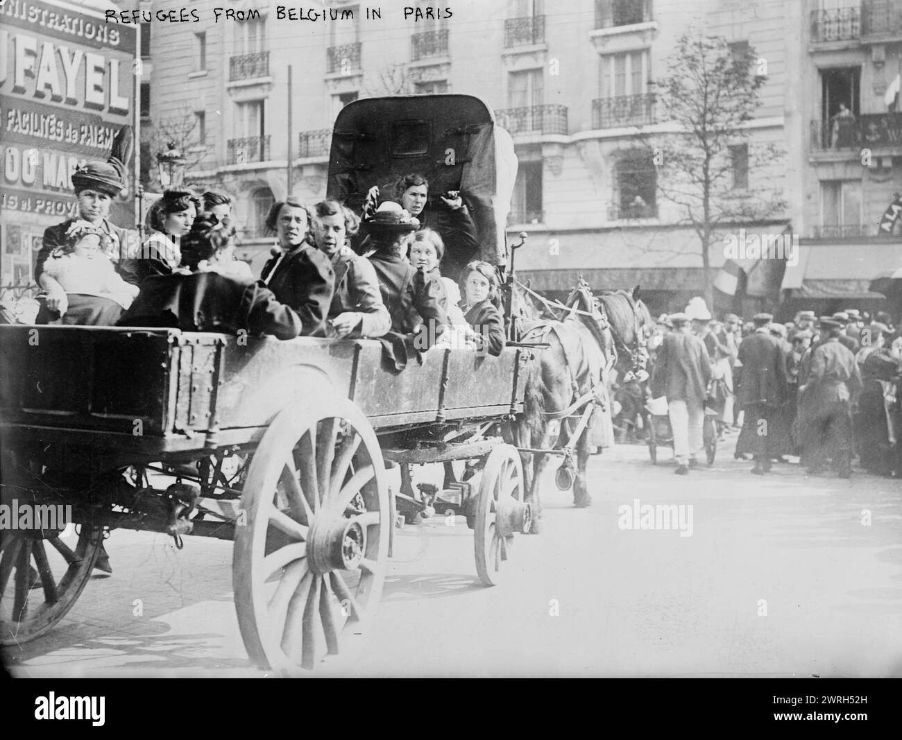 Refugees from Belgium in Paris, 1914, 1914. Belgian refugees during ...