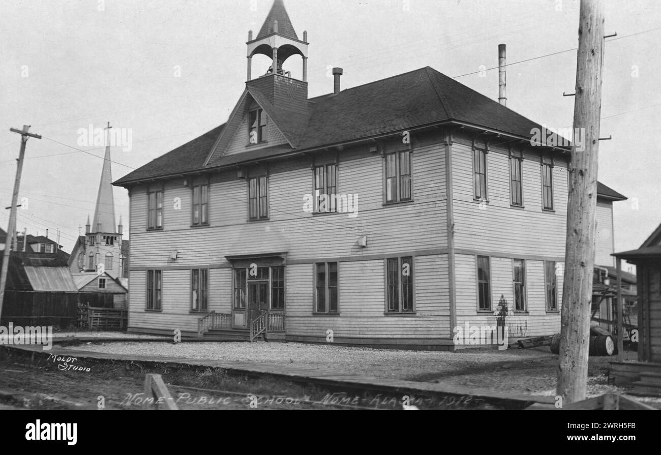 Public school, 1912 Stock Photo - Alamy