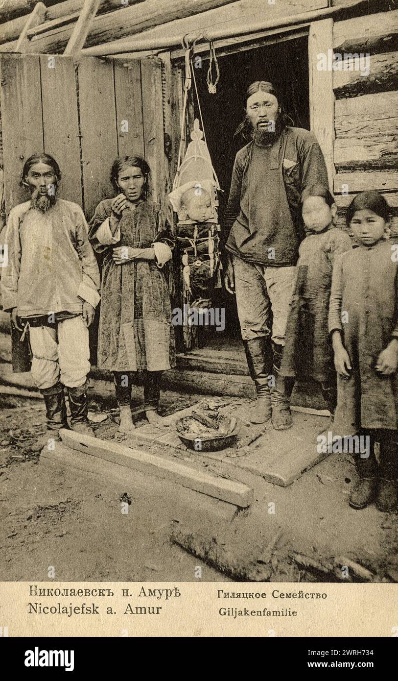 Family life 1900 hi-res stock photography and images - Alamy
