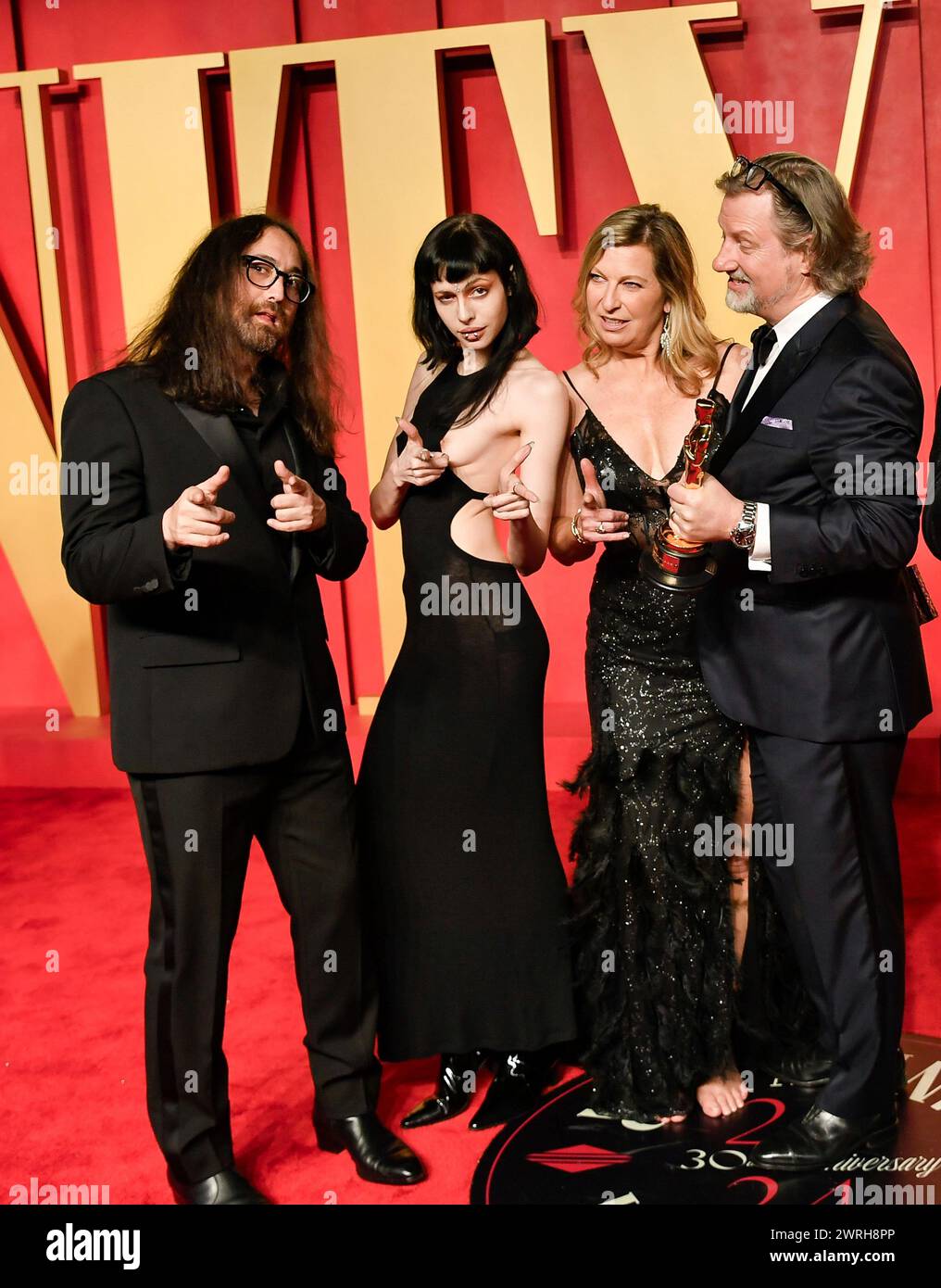 From left, Sean Lennon, Charlotte Kemp Muhl, Lisa Mullins, and Dave ...