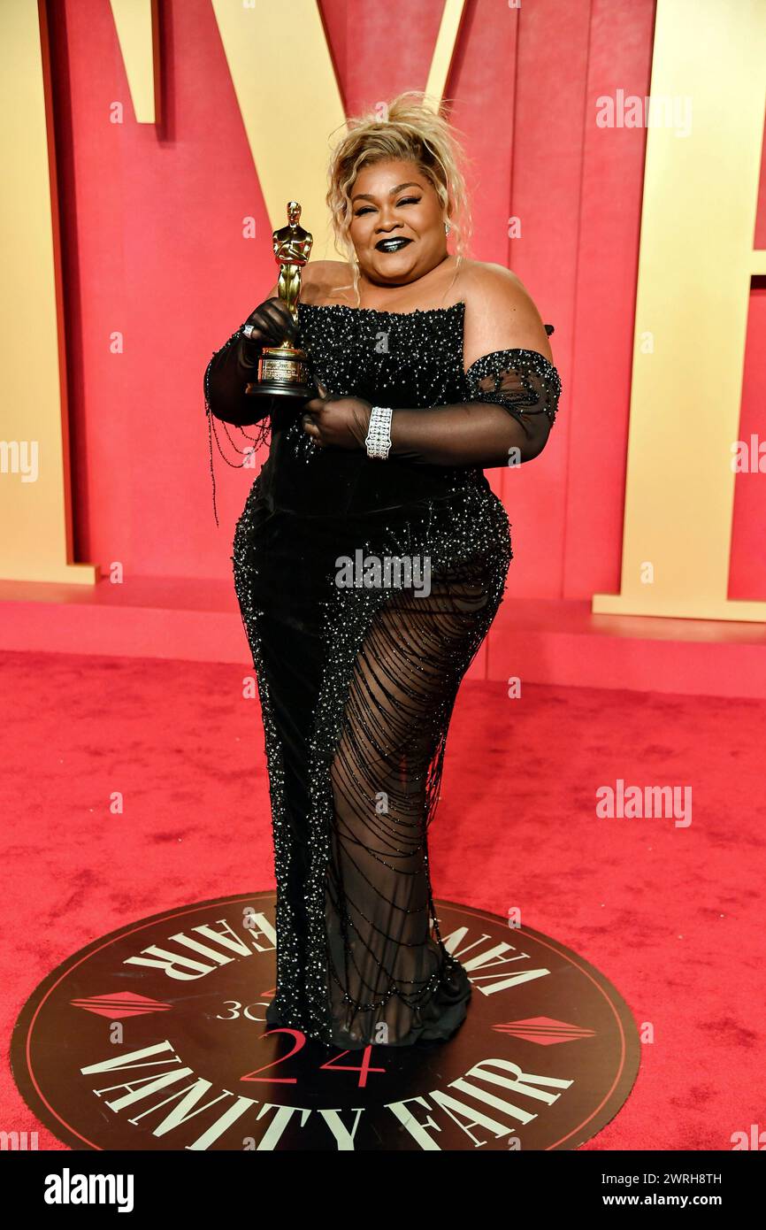 Da'Vine Joy Randolph arrives at the Vanity Fair Oscar Party on Sunday ...