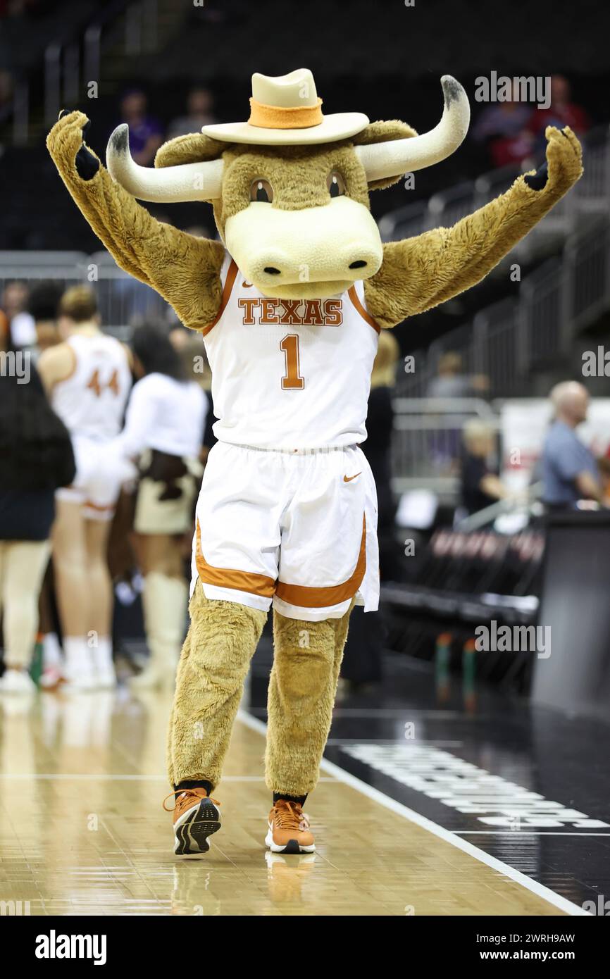 KANSAS CITY, MO - MARCH 11: The Texas Longhorns mascot Bevo during a ...