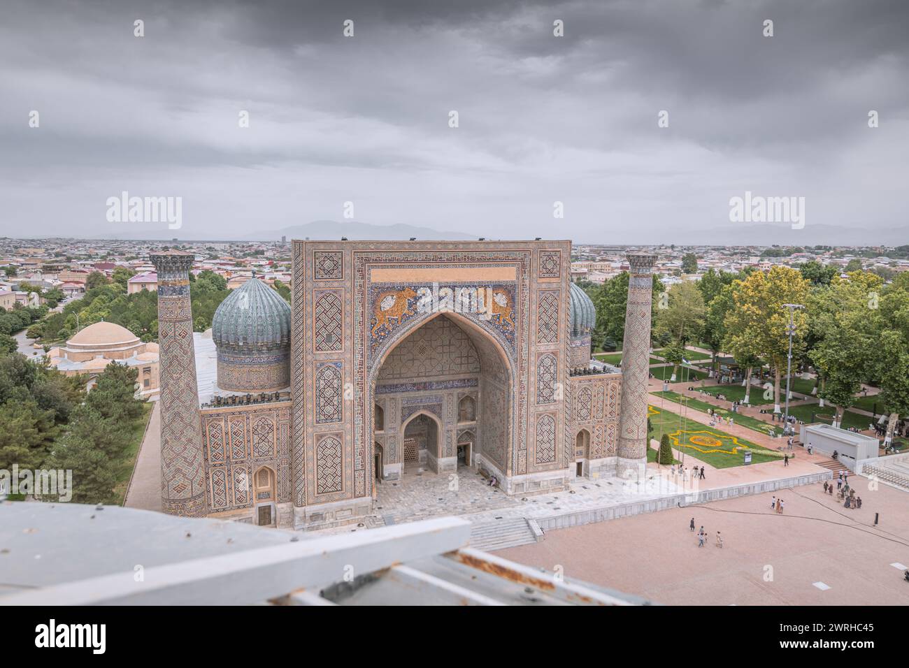 The world famous islamic architecture hi-res stock photography and ...