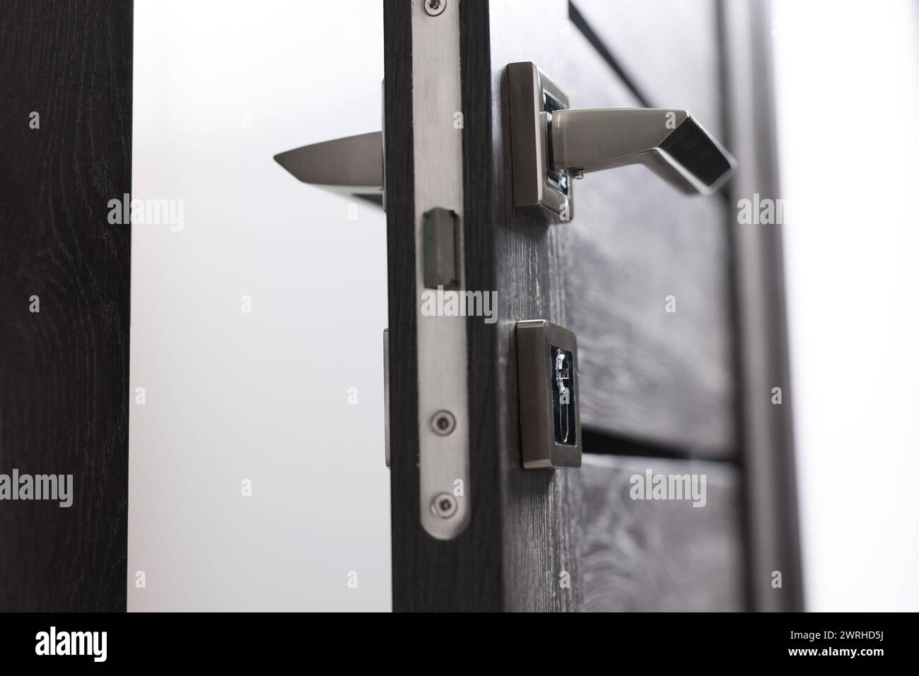 Closeup metallic door handle hi-res stock photography and images - Alamy