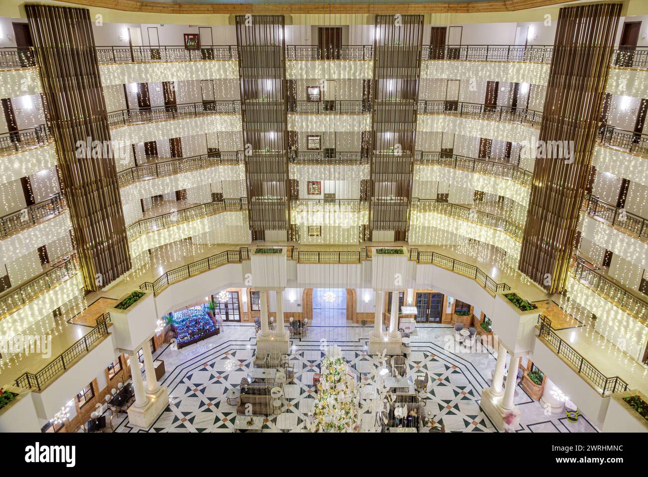 Paseo montejo avenida colon hi-res stock photography and images - Alamy