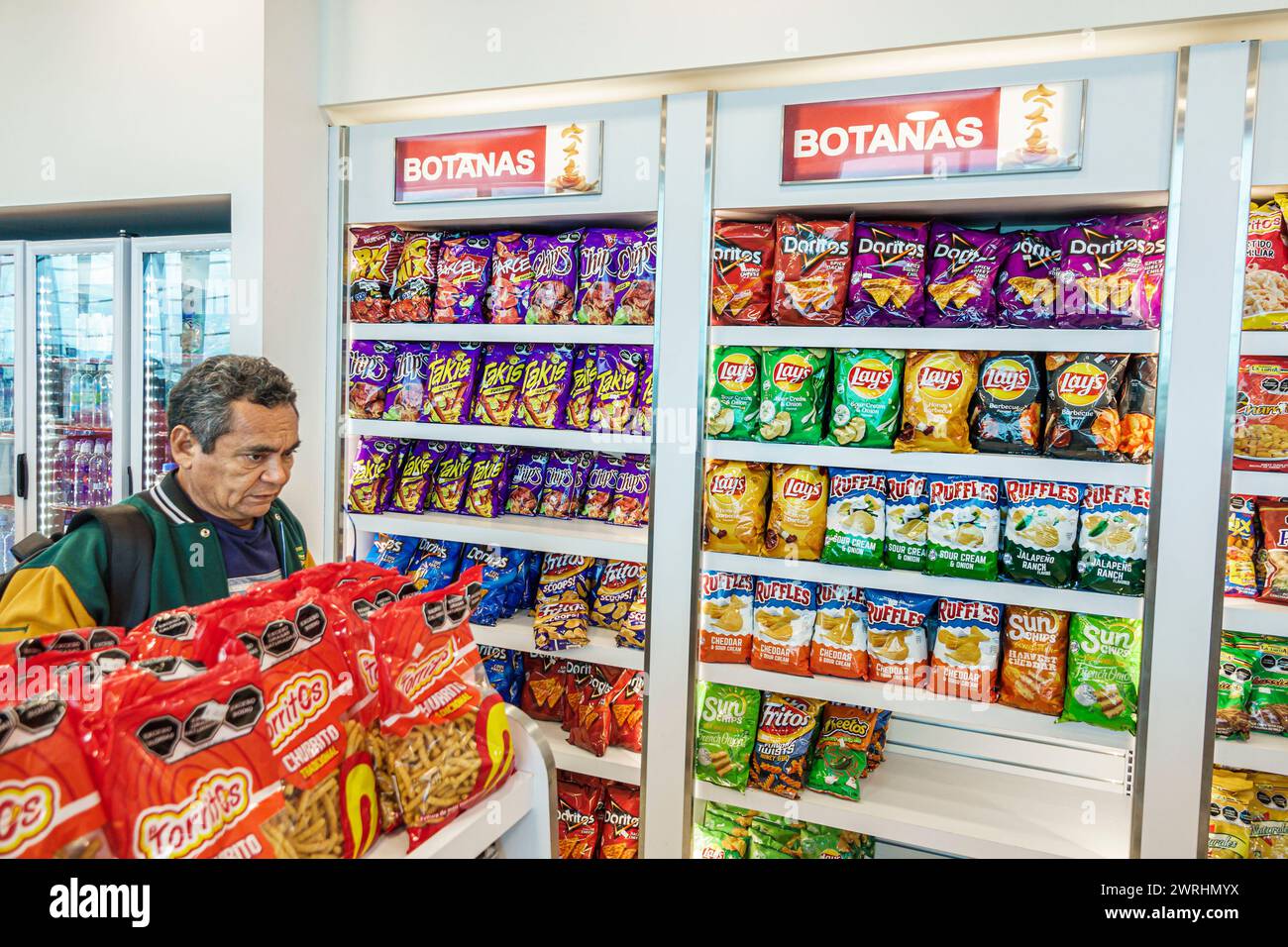 Lays doritos ruffles takis hi-res stock photography and images - Alamy