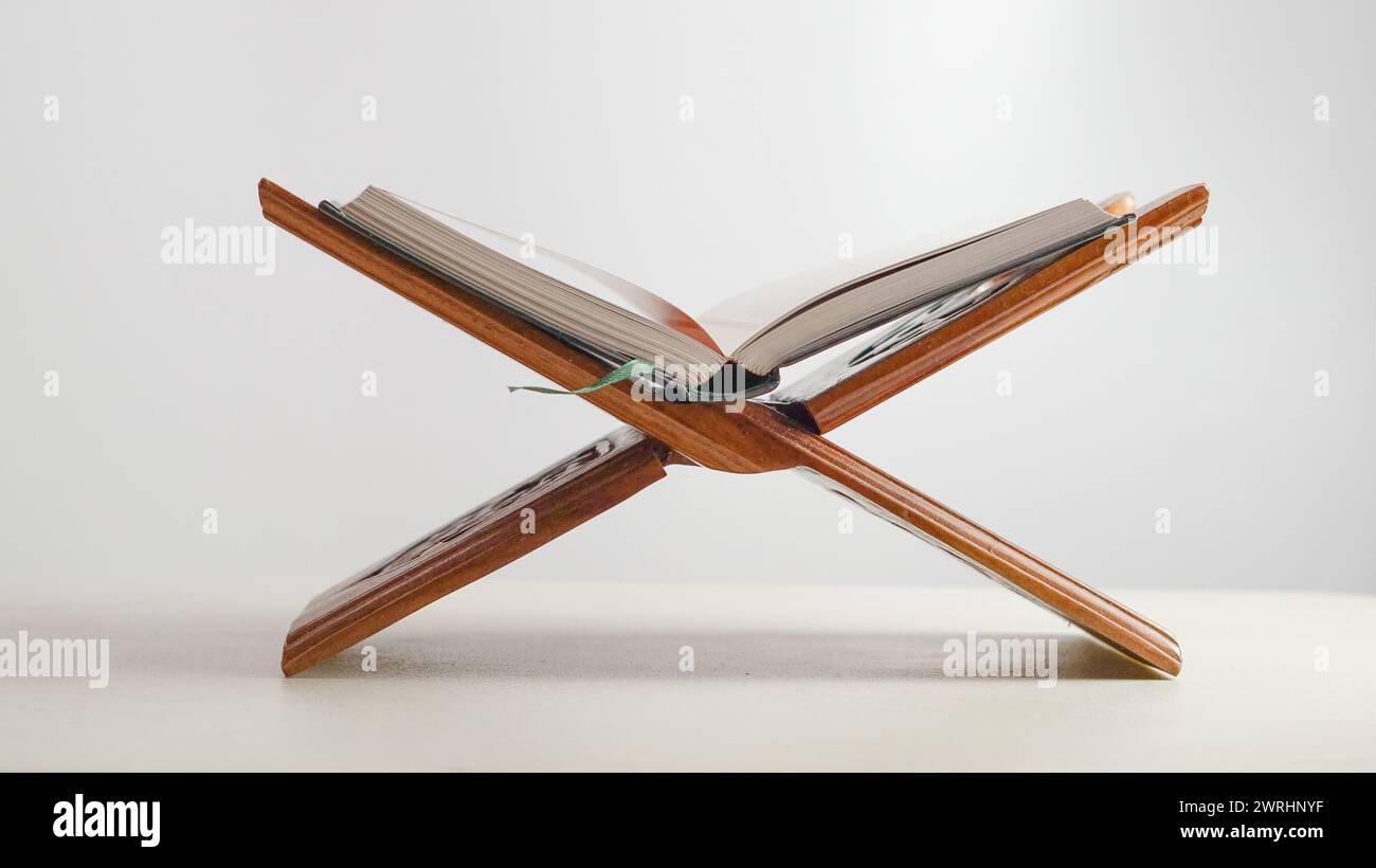 wooden stand for reciting the Koran Stock Photo - Alamy