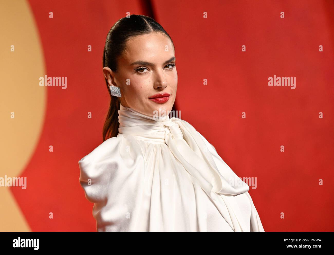 Alessandra Ambrosio arrives at the Vanity Fair Oscar Party on Sunday ...