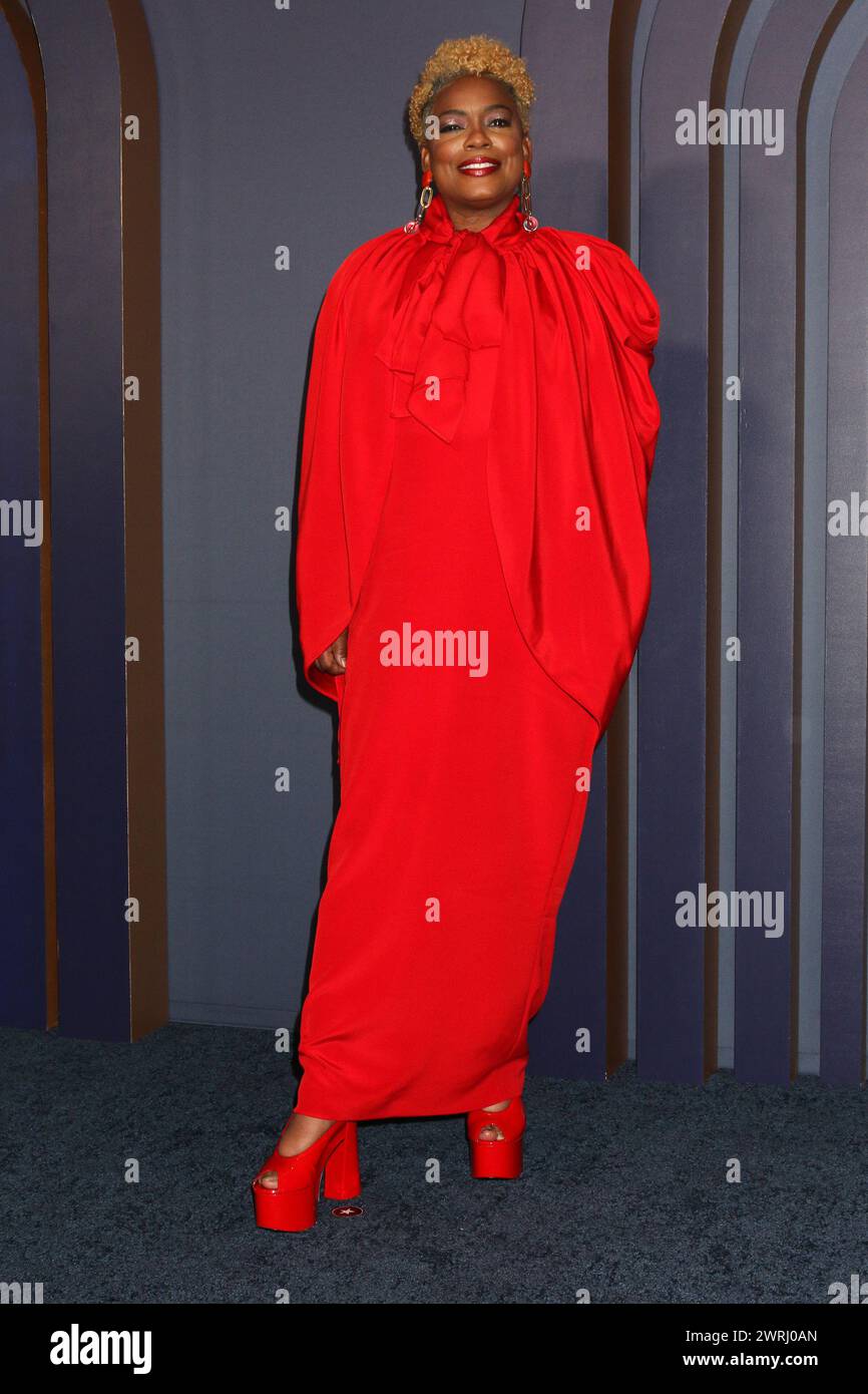 LOS ANGELES - JAN 9: Aunjanue Ellis-Taylor at the 14th Governors Awards ...