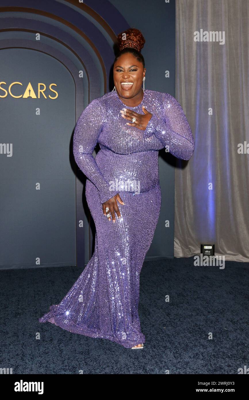 LOS ANGELES - JAN 9: Danielle Brooks at the 14th Governors Awards at ...