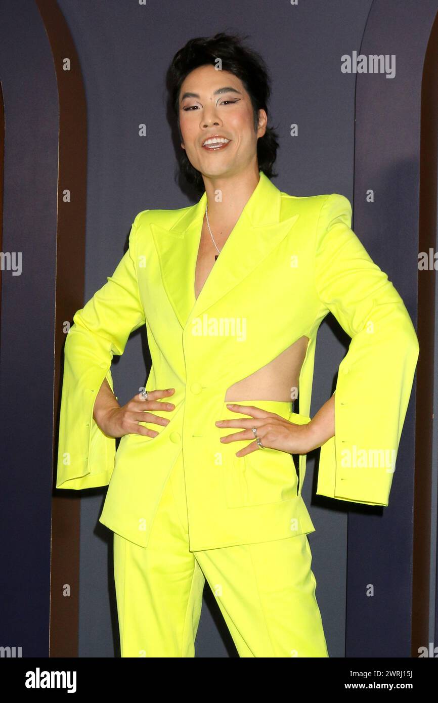 LOS ANGELES - JAN 9: Eugene Lee Yang at the 14th Governors Awards at ...