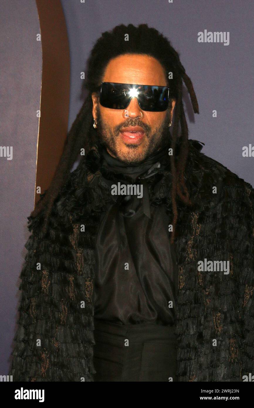 LOS ANGELES - JAN 9: Lenny Kravitz at the 14th Governors Awards at the ...