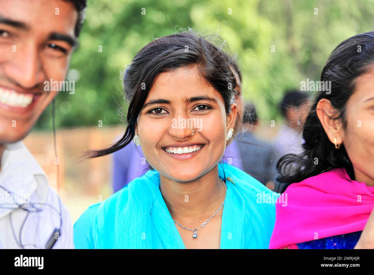 Bright indian colours hi-res stock photography and images - Alamy