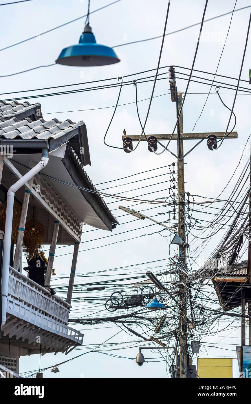 Cable, wiring, electricity, power supply, order, chaos, chaotic ...