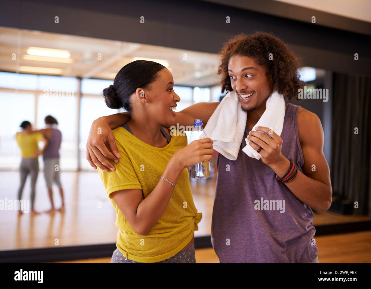 Female ballet dancer talking friends hi-res stock photography and ...