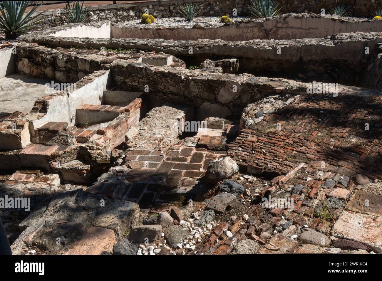 A Water Storage Tank and Wash Basins in Santa Rosa de Viterbo Queretaro ...