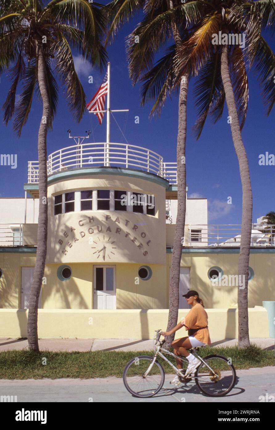 Beach patrol head quarter hi-res stock photography and images - Alamy