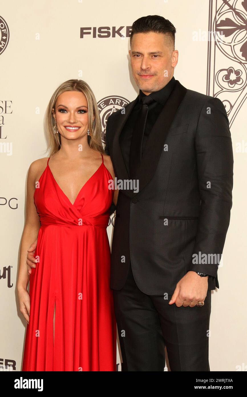 LOS ANGELES - JAN 6: Caitlin O'Connor, Joe Manganiello at the 2024 Art ...