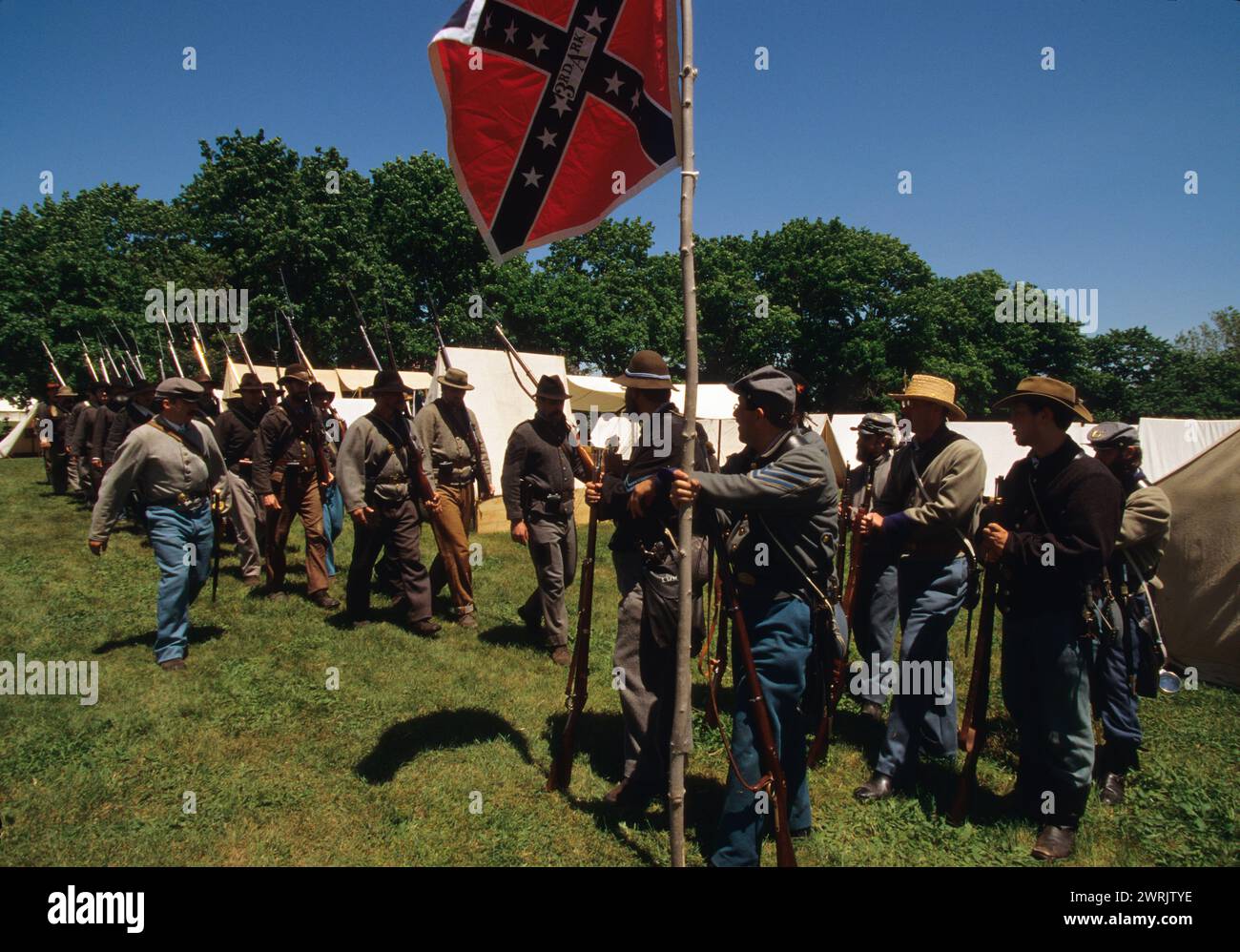 Usa civil war reconstitution Bristol rhode island north against south ...