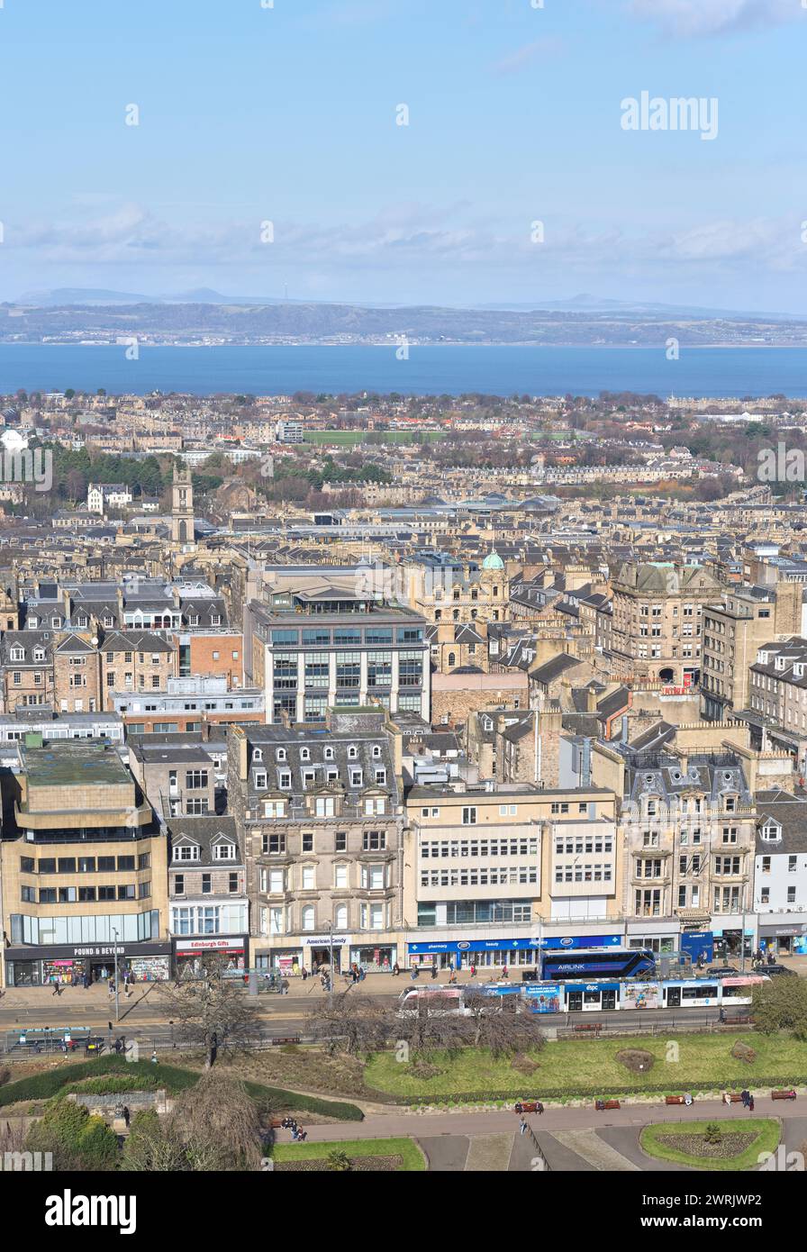 Landscape view edinburgh scotland hi-res stock photography and images ...