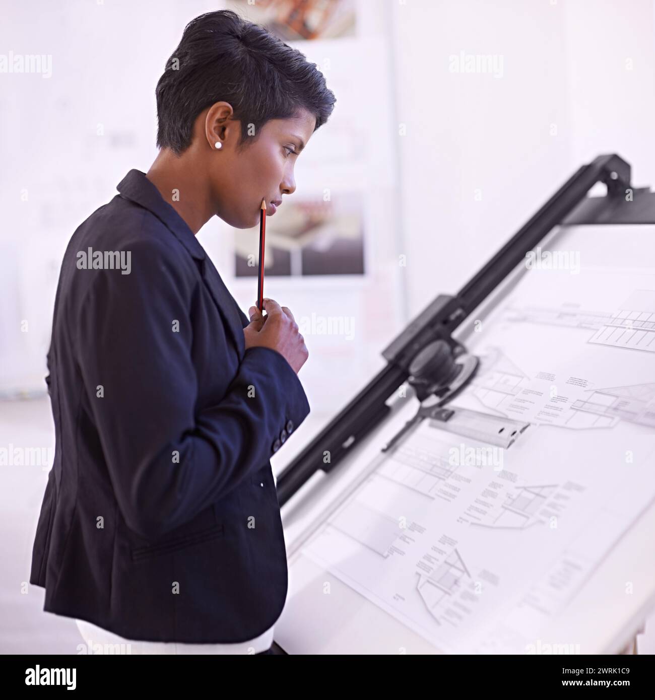 Civil engineering woman hi-res stock photography and images - Alamy