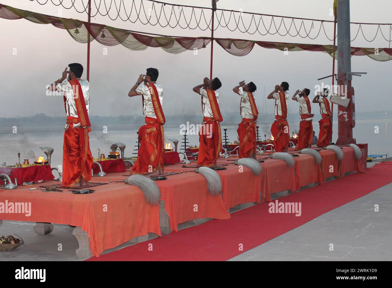 Subah prayer hi-res stock photography and images - Alamy