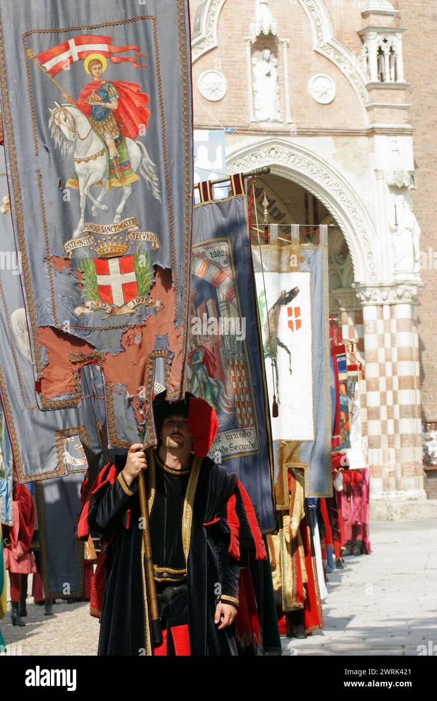 Palio of asti traditional parade hi-res stock photography and images ...