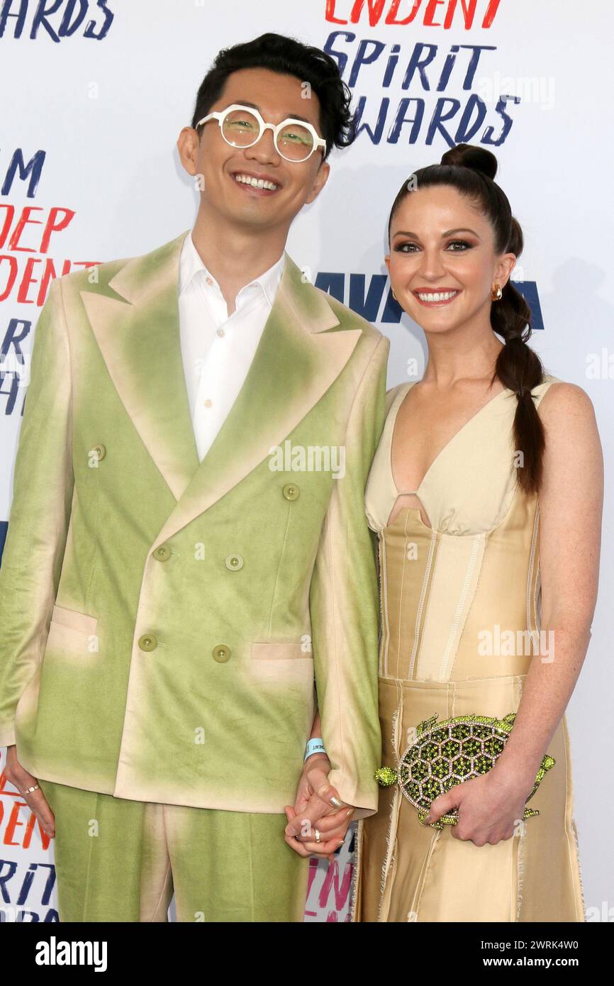 LOS ANGELES - FEB 25: Lee Sung Jim, Caitlin Solone Lee at the 2024 Film Independent Spirit ...