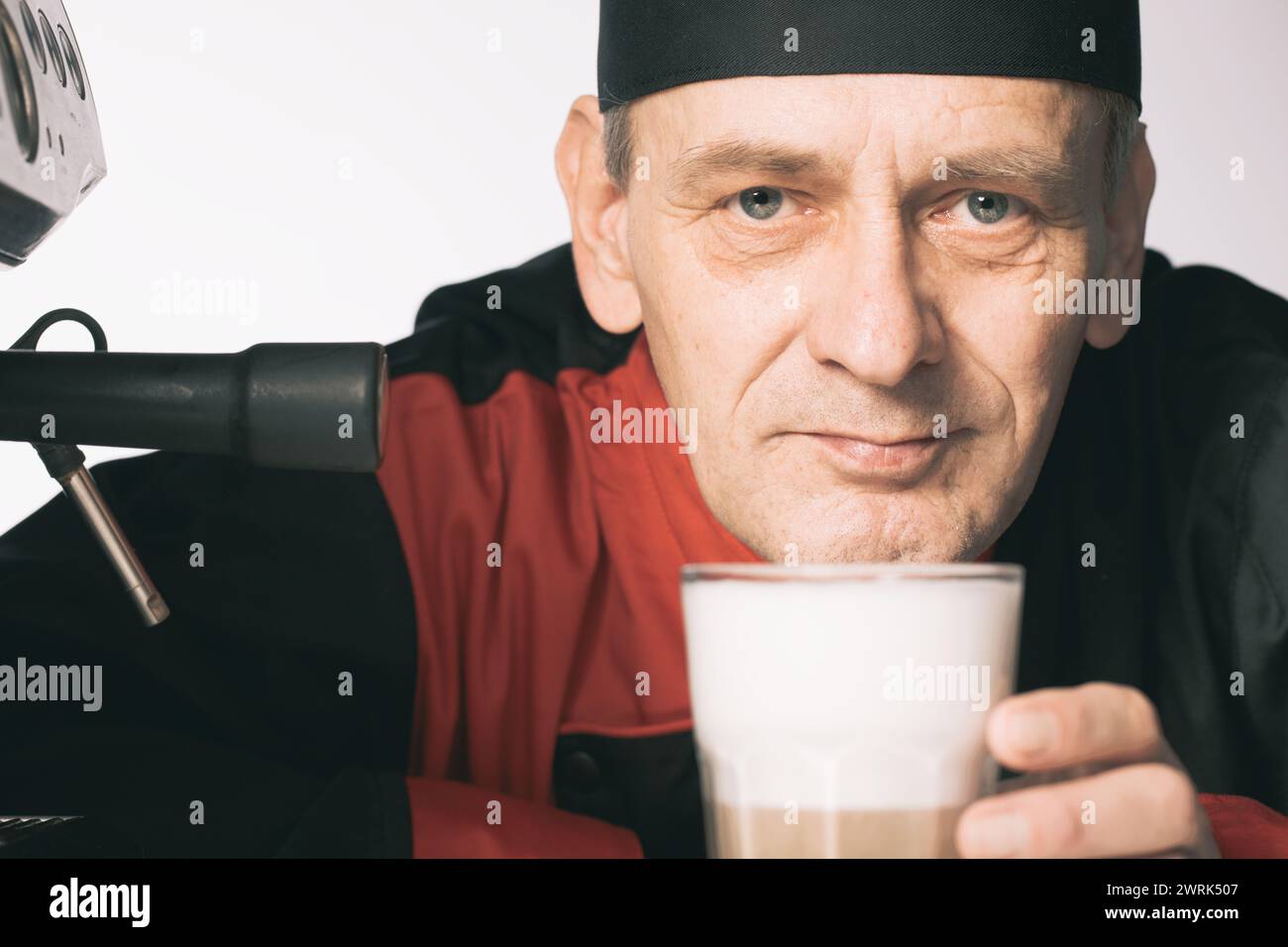 Brewing espresso steaming coffee hi-res stock photography and images ...