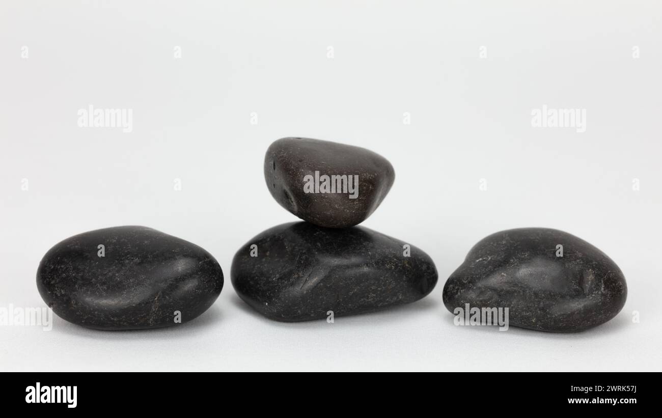 Pebbles hi res hi-res stock photography and images - Alamy