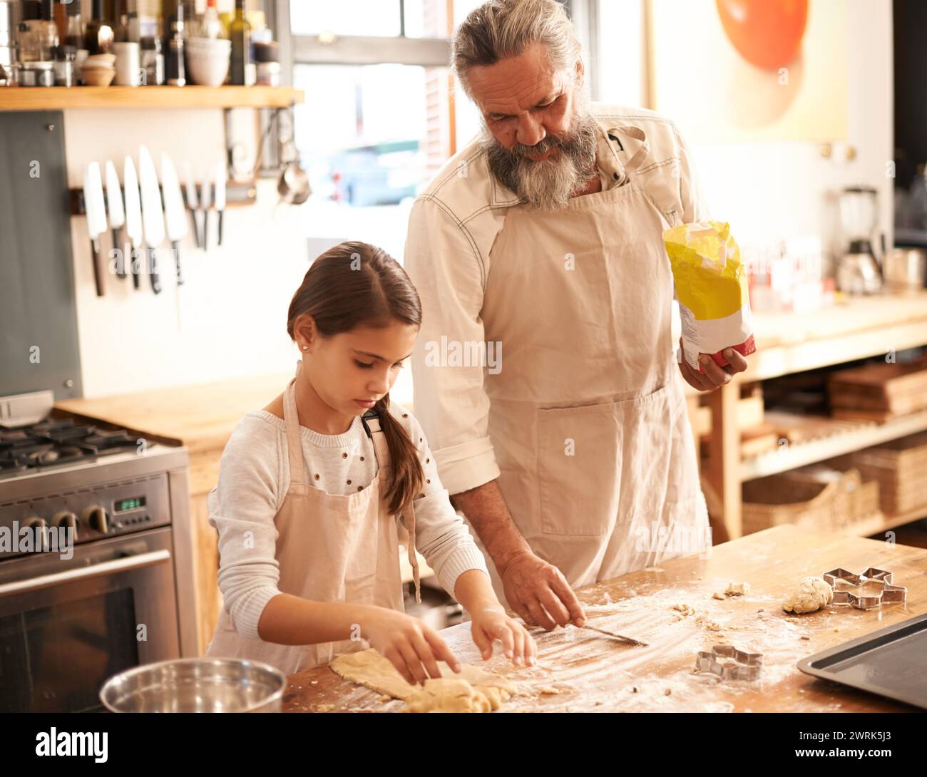Grandpa cooking with kid hi-res stock photography and images - Alamy