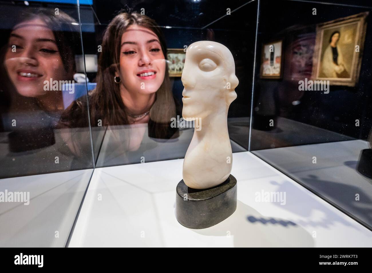 London, UK. 13th Mar, 2024. Henry Moore, Head (circa 1930, estimate: £ ...