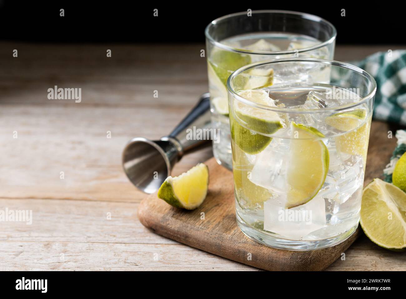 Vodka tonic hi-res stock photography and images - Alamy